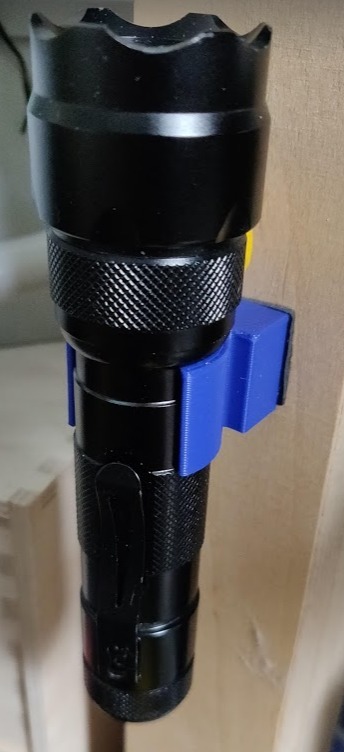 24mm Flashlight mount by Stefan | Download free STL model | Printables.com