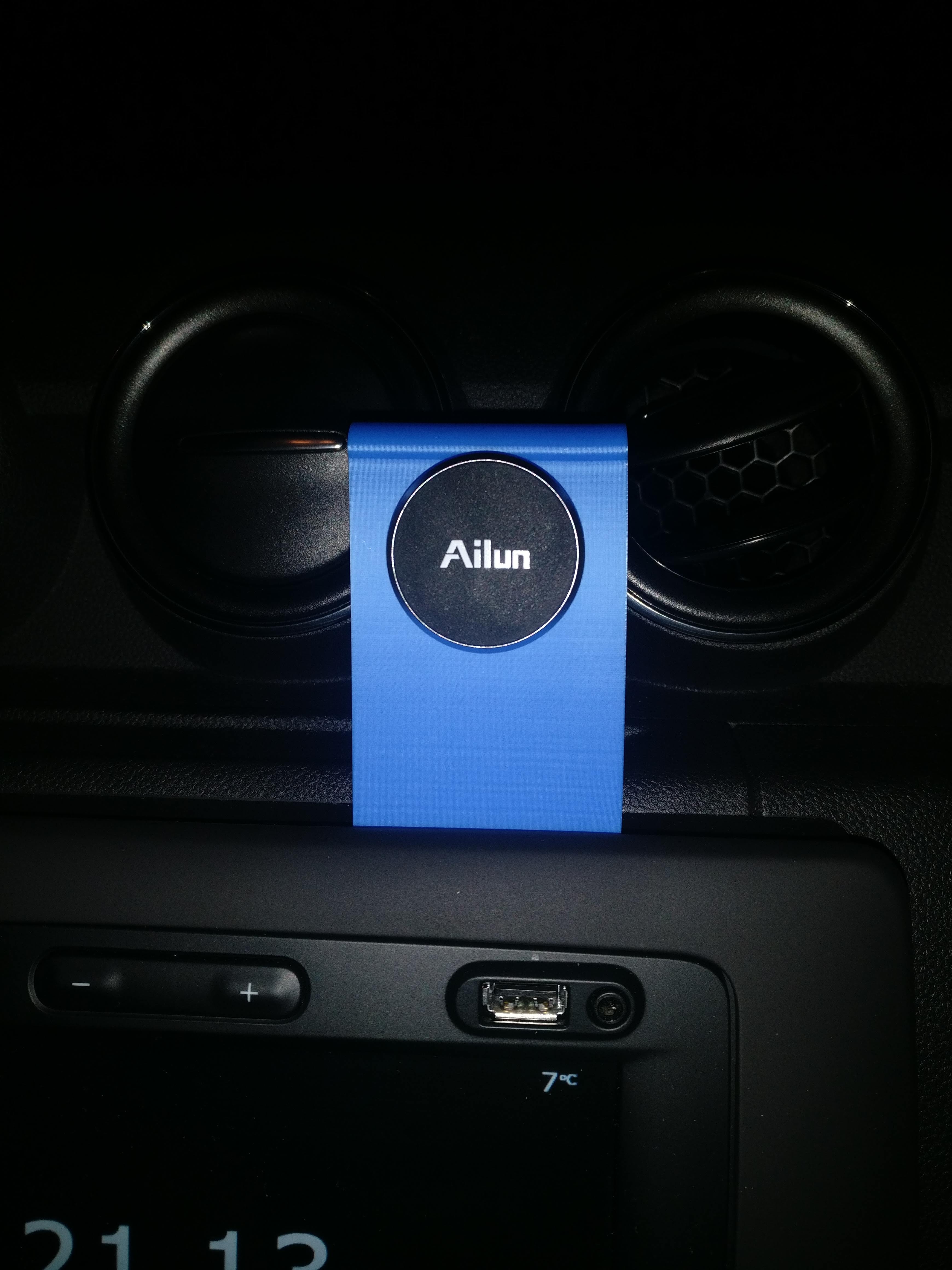 Dacia Duster 2 Phone Mount by DarthTater | Download free STL model ...