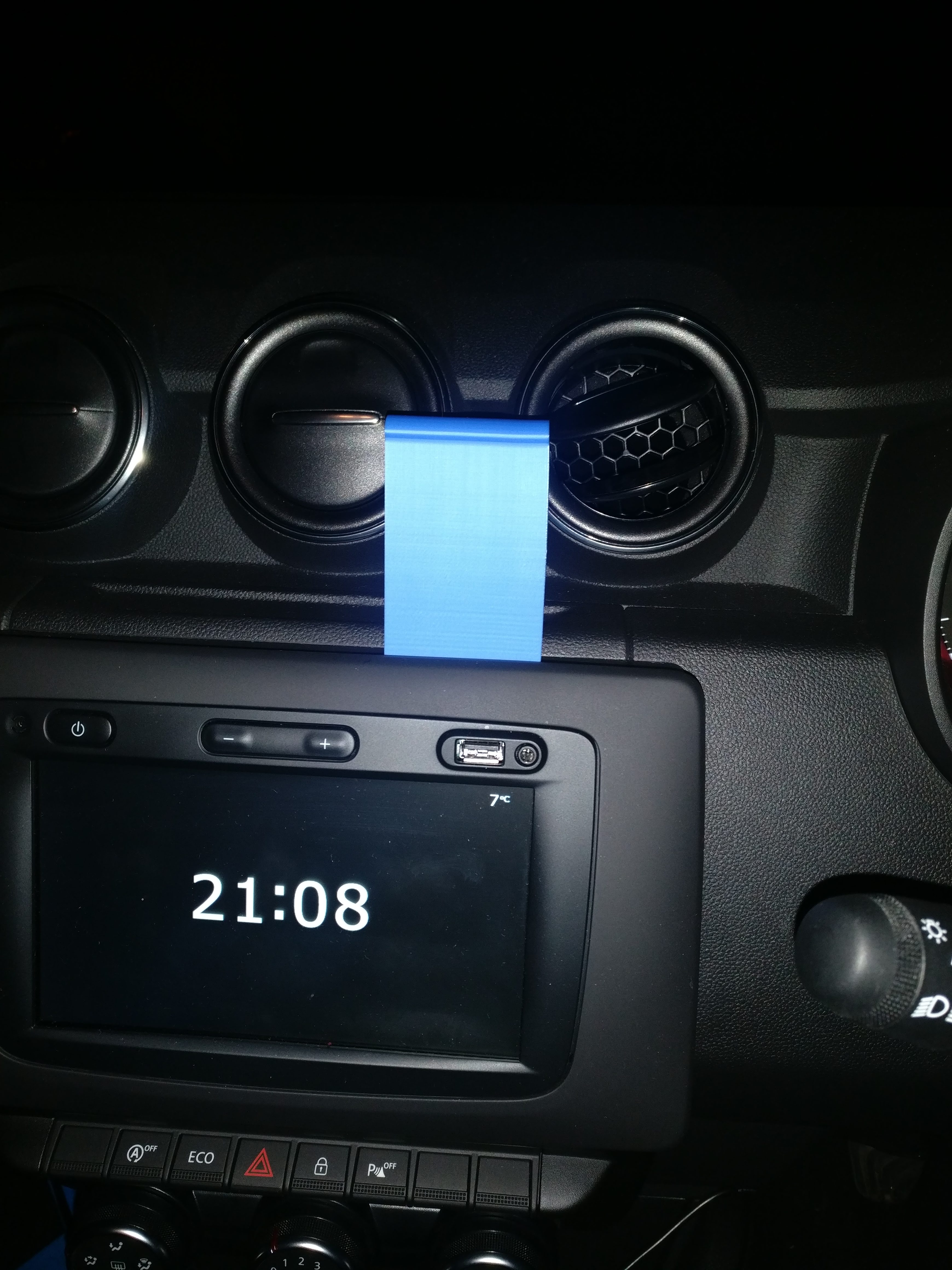 Dacia Duster 2 Phone Mount by DarthTater | Download free STL model ...