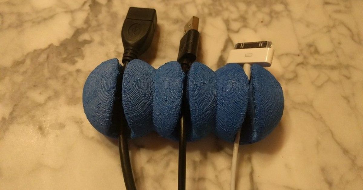 YACHO (Yet Another Cable HOlder) Customizable by Matschi | Download ...