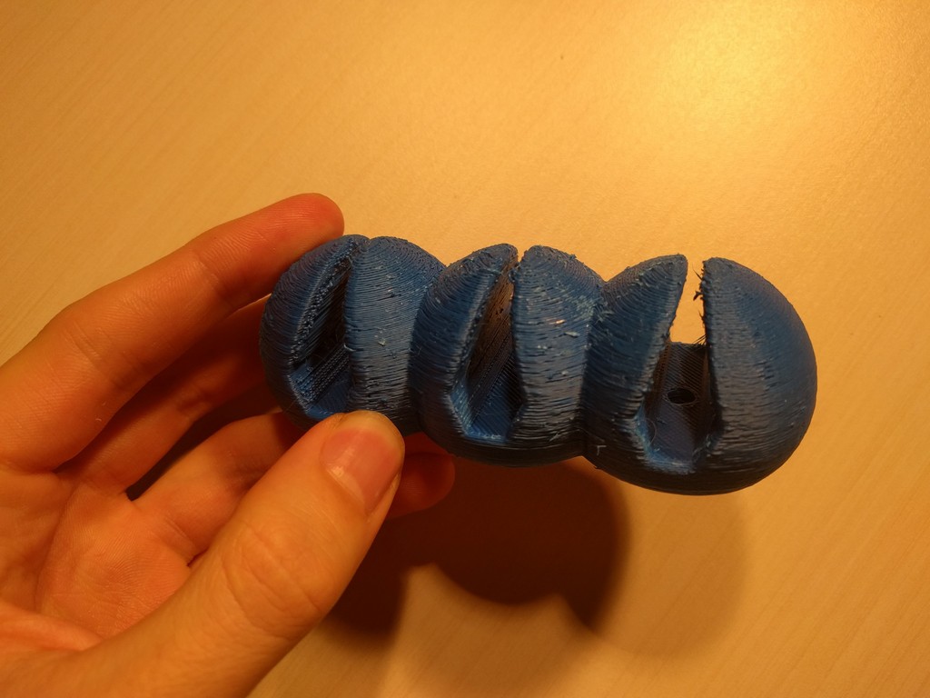 YACHO (Yet Another Cable HOlder) Customizable by Matschi | Download ...