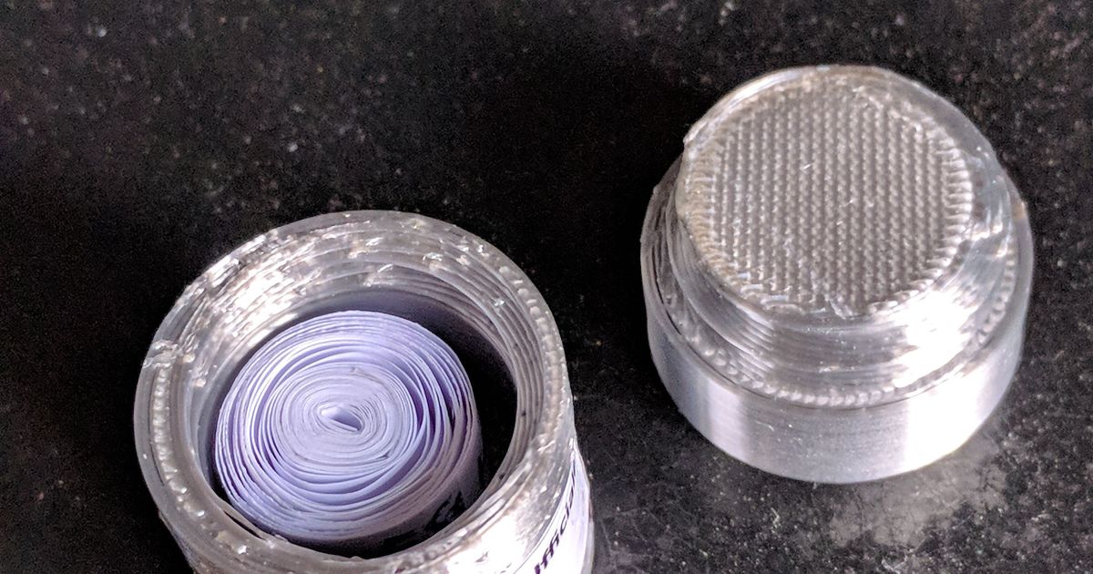 Tiny Magnetic Geocache Container by Bea Res | Download free STL model ...