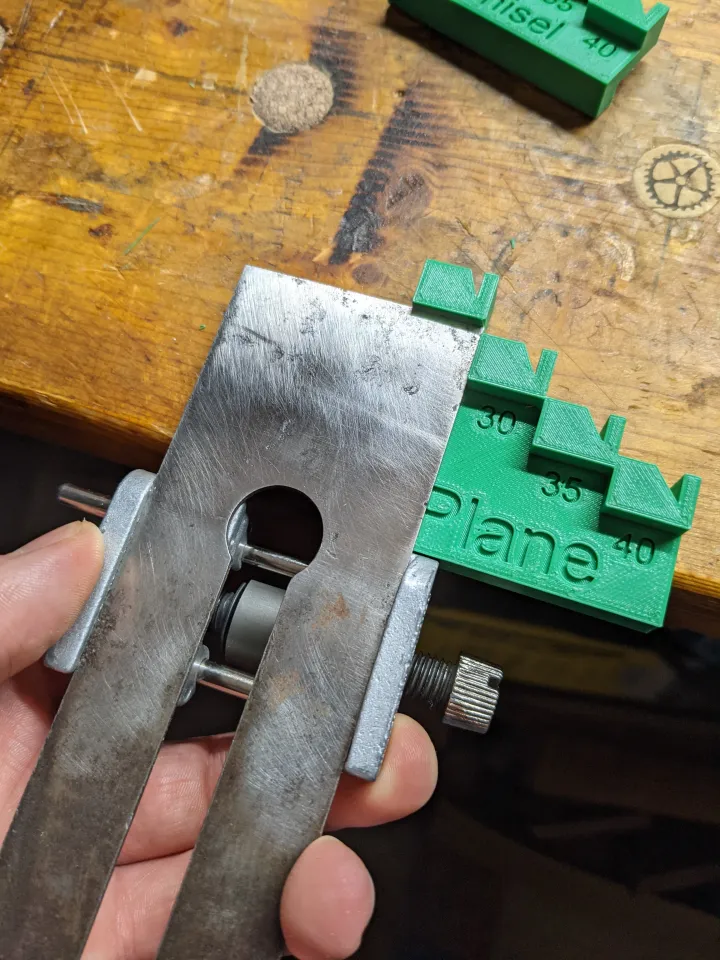 Eclipse Style Chisel and Plane Iron Sharpening and Honing Guide by ...