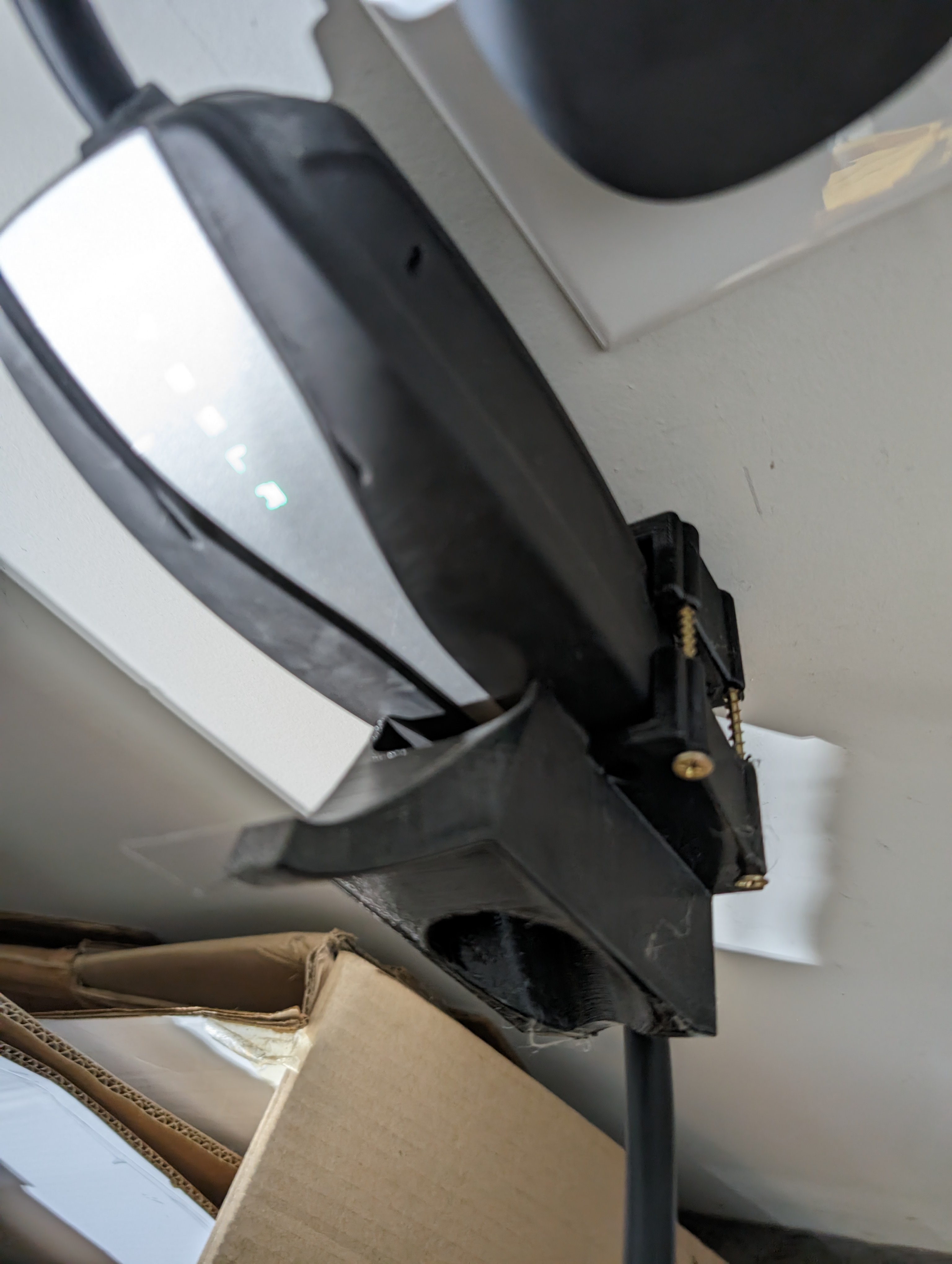 Tesla Mobile Connector charger (gen 2) wall mount and plug holder by ...