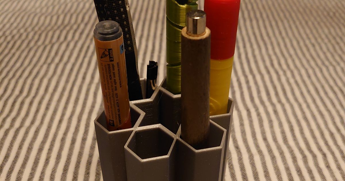 Pen Stand by gillis | Download free STL model | Printables.com