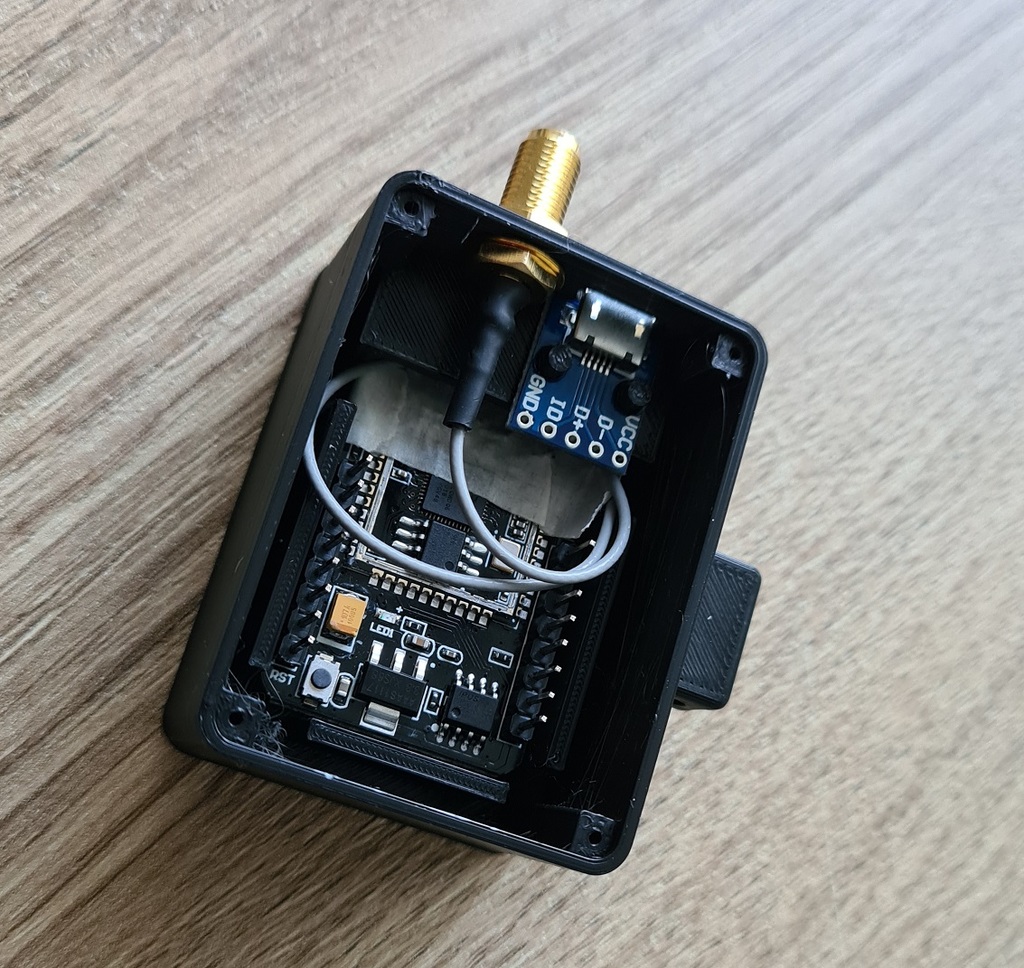 Open Source ESP32 CAM Enclosure + Antenna + USB by JohnnyDawg ...