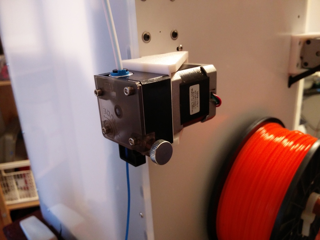 Ultimaker 2 Feeder Holder by Xylen.C4 | Download free STL model ...