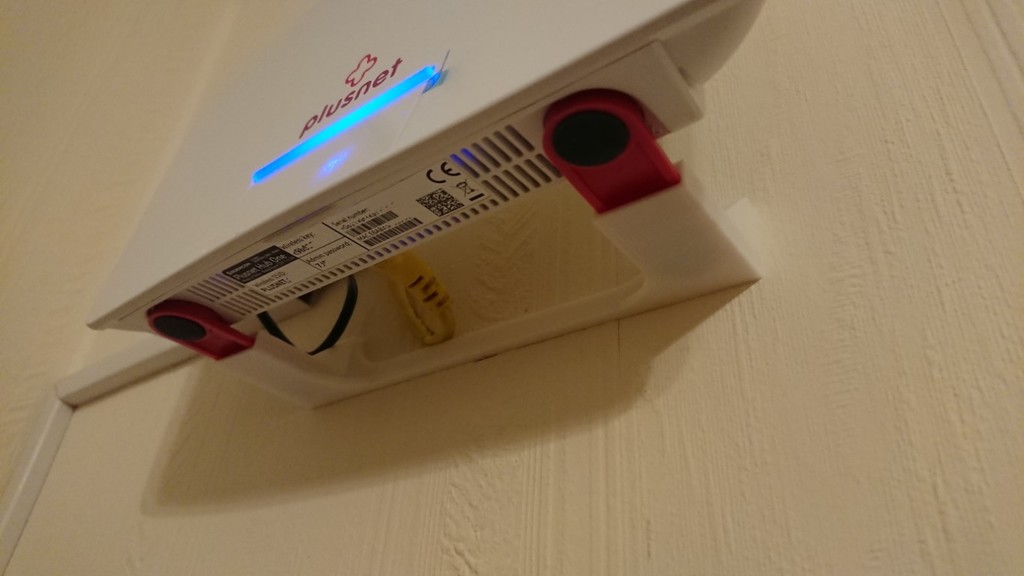 Better WiFi - BT Home Hub 5 \ Plusnet Hub One wall mount bracket por ...