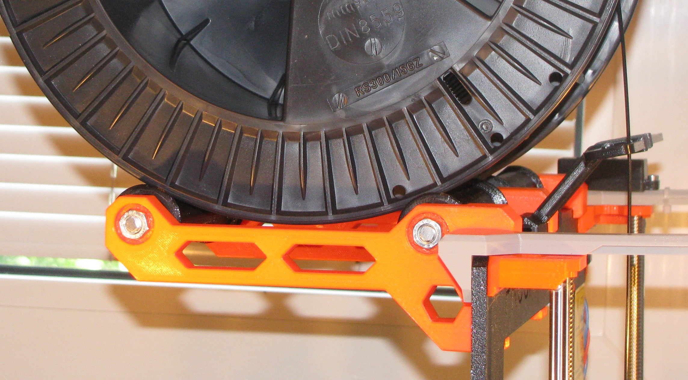 Prusa Doppel Filament Spulenhalter / Double Filament Spool Holder by ...