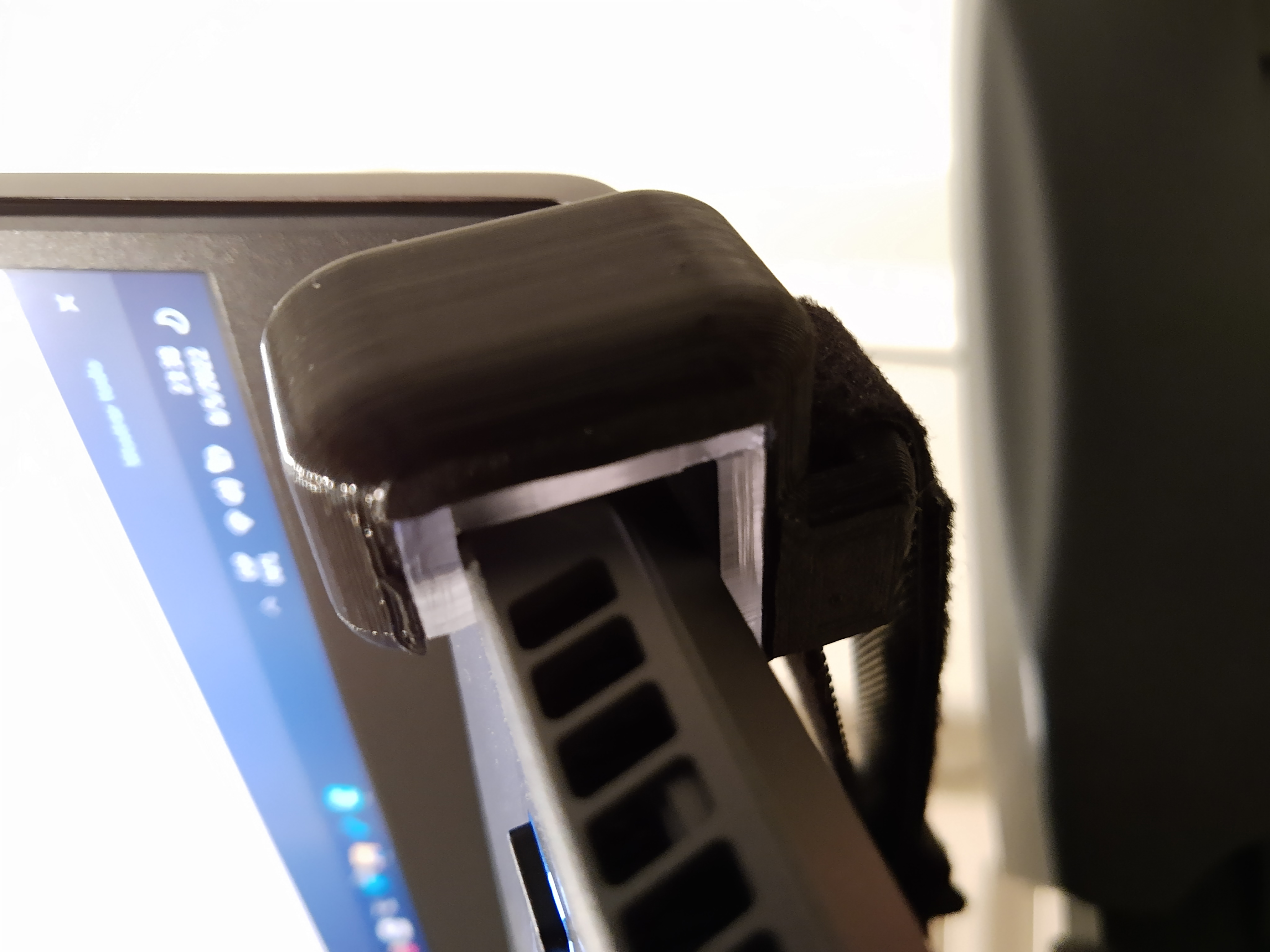 Hook for notebook arm holder by jkutianski | Download free STL model ...