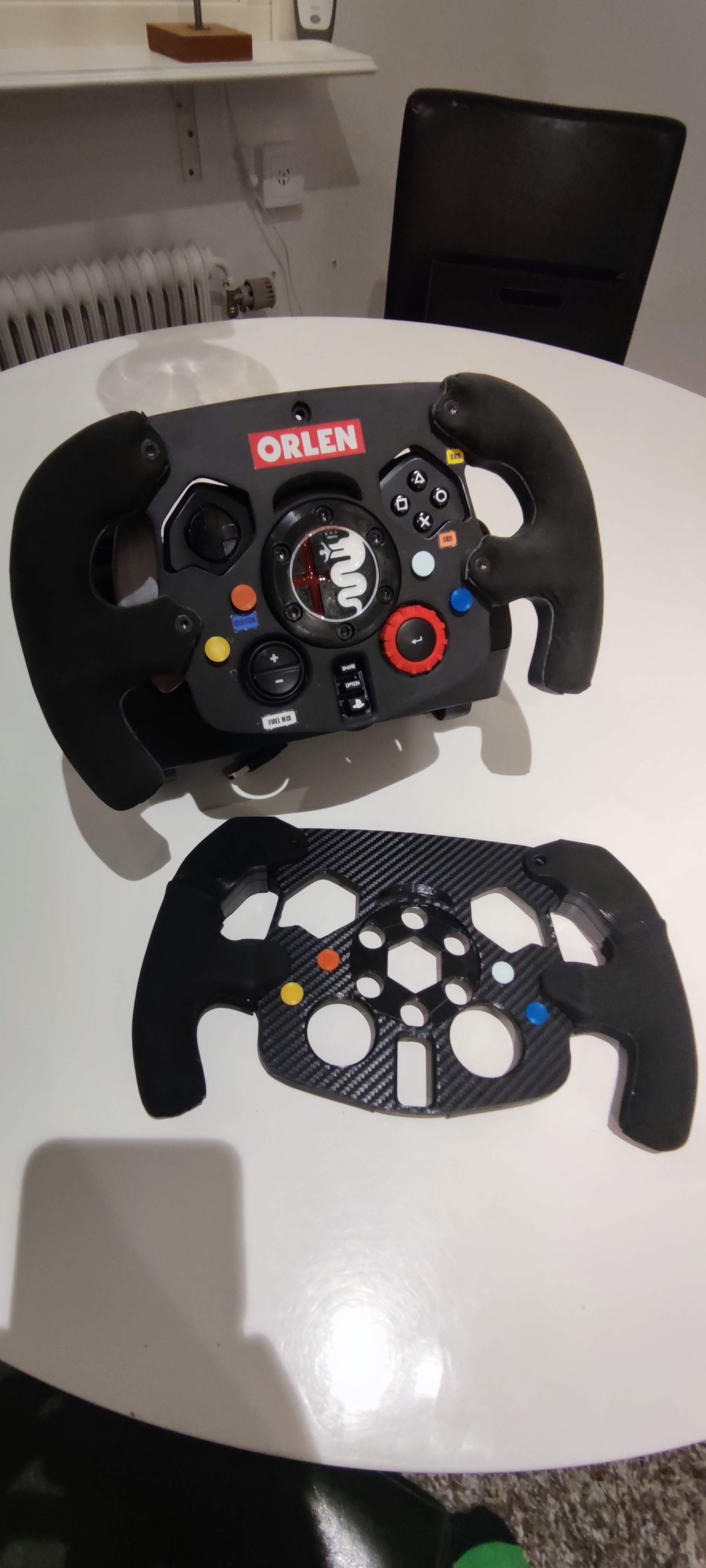 Logitech G29 Alfa Romeo center cap by TommyJWsweden | Download free STL ...