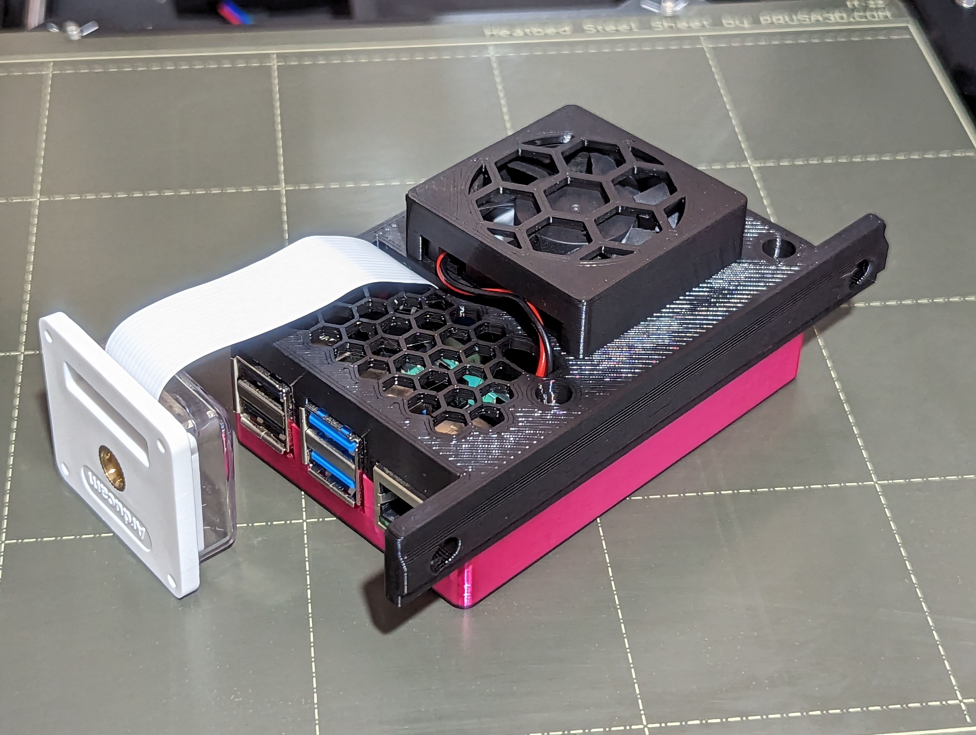 Mountable Raspberry Pi 4 Case for Prusa or Ender etc. by MelSK ...