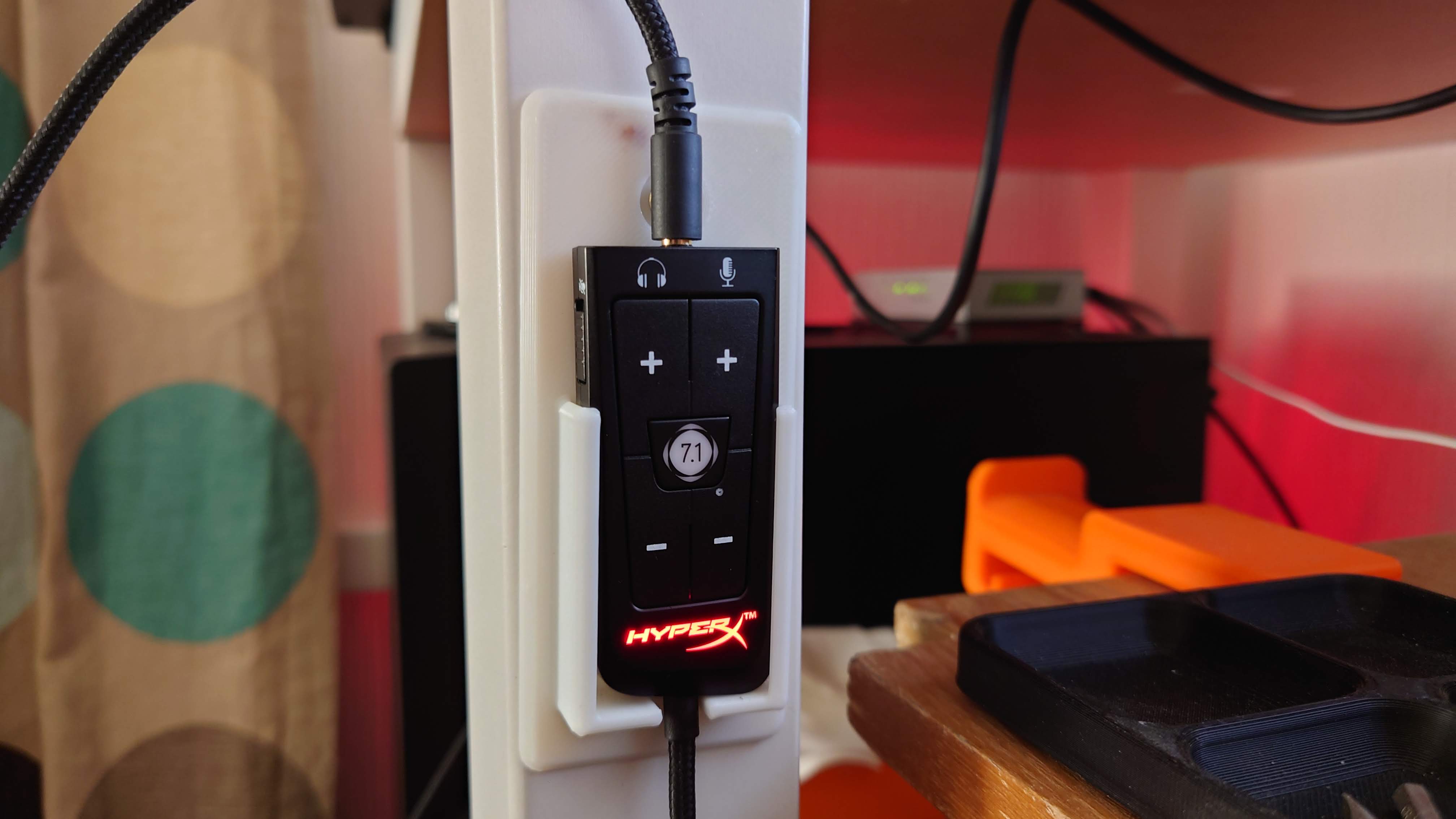 HyperX Cloud 2 Dongle Holder by second_coming | Download free STL model ...