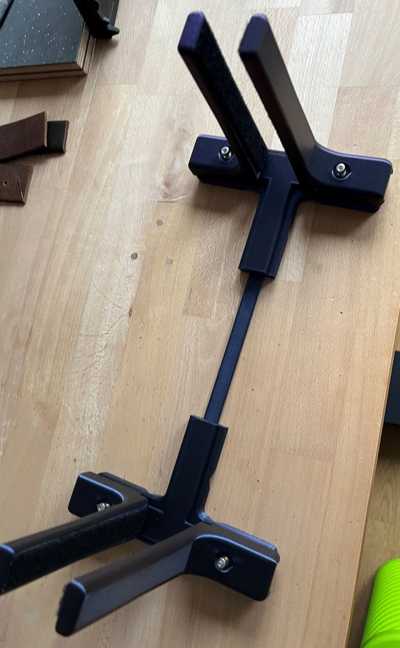 Laptop stand - remix from thingiverse find by SabineL | Download free ...