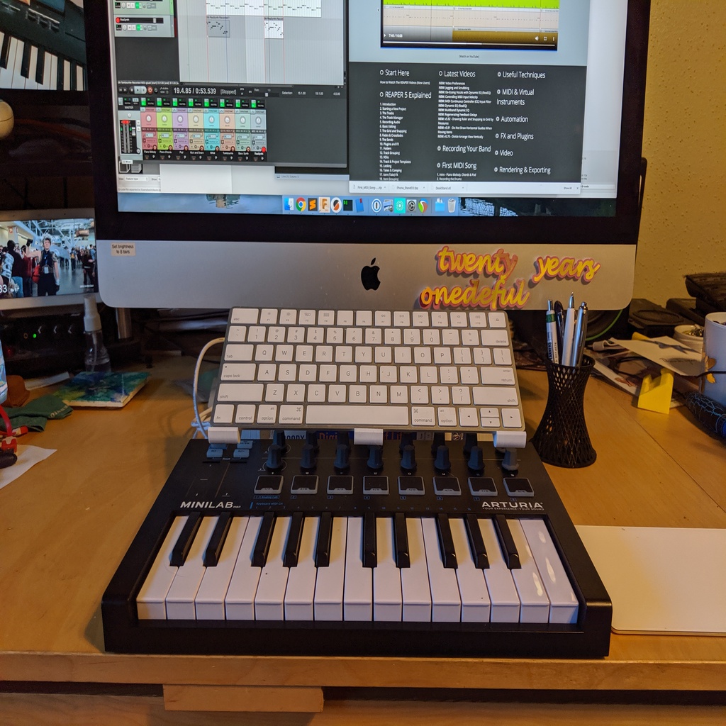 Mac Keyboard Riser Stand with Angle by DorffMeister | Download free STL ...