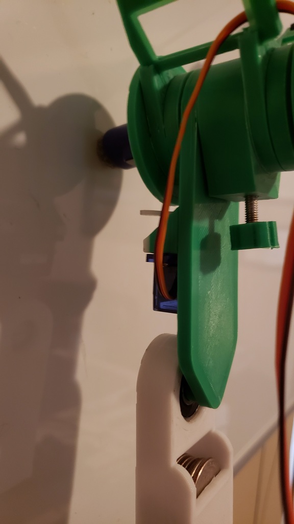 Whiteboard Vertical Drawbot (No Counter-weight) (WIP) by MacGyverr ...