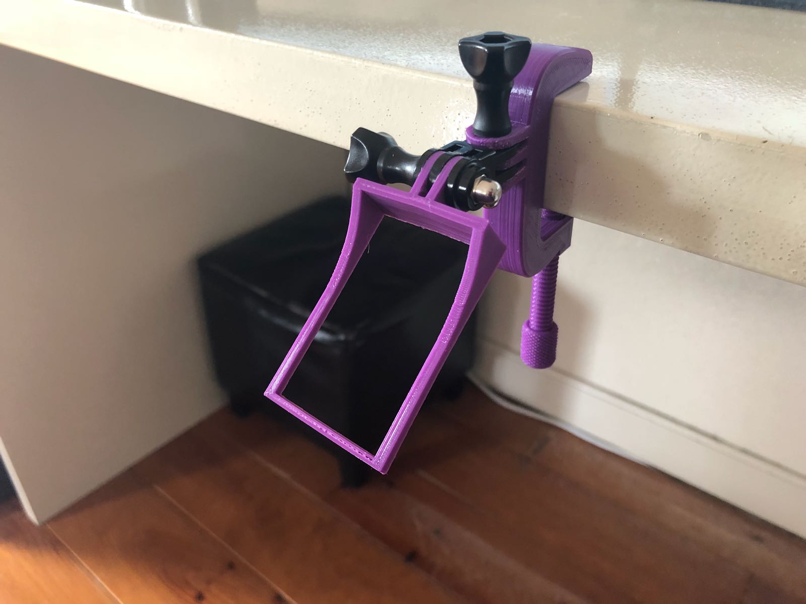 Xbox 360 controller holder for modular mounting system by Jay ...