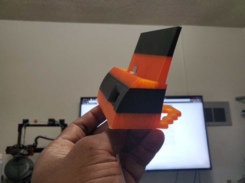 Samsung S10e charging dock with speaker port by Esqueue | Download free ...