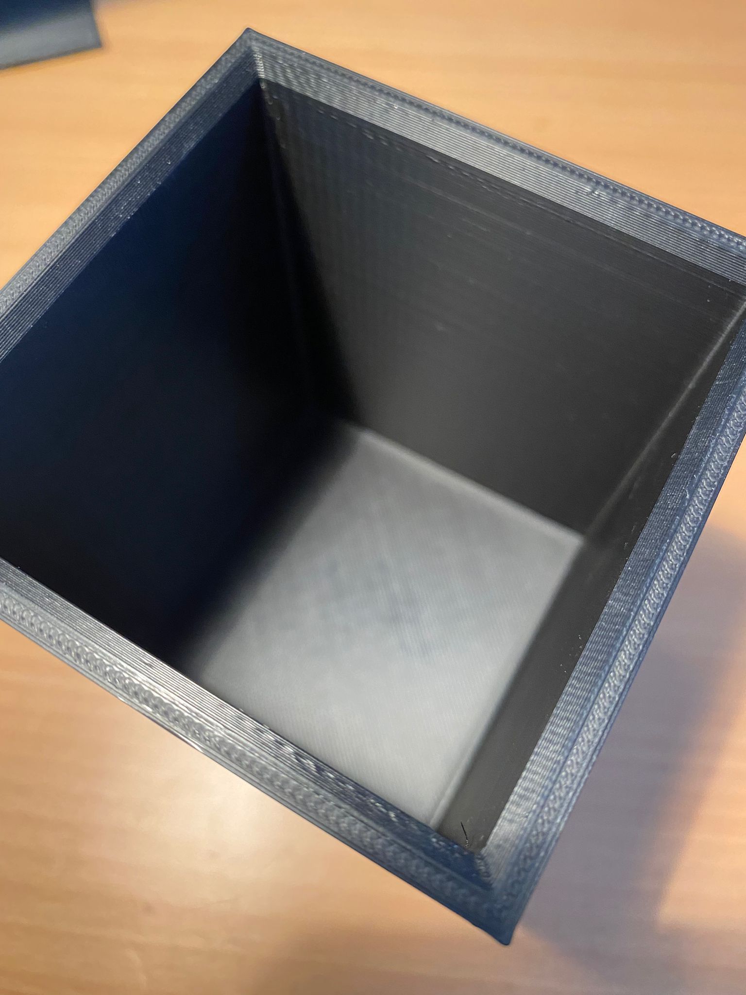 Pen Cup with Magnetic Secret Case by Aropix | Download free STL model ...