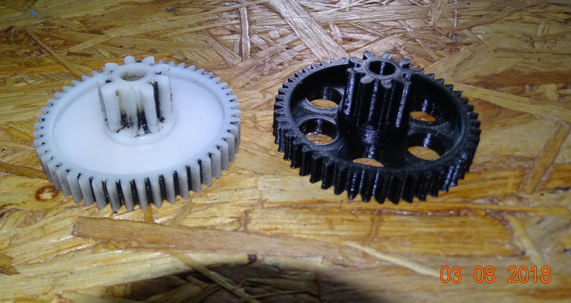 Children's electric car plastic gear gearbox 550 by Paragon | Download ...