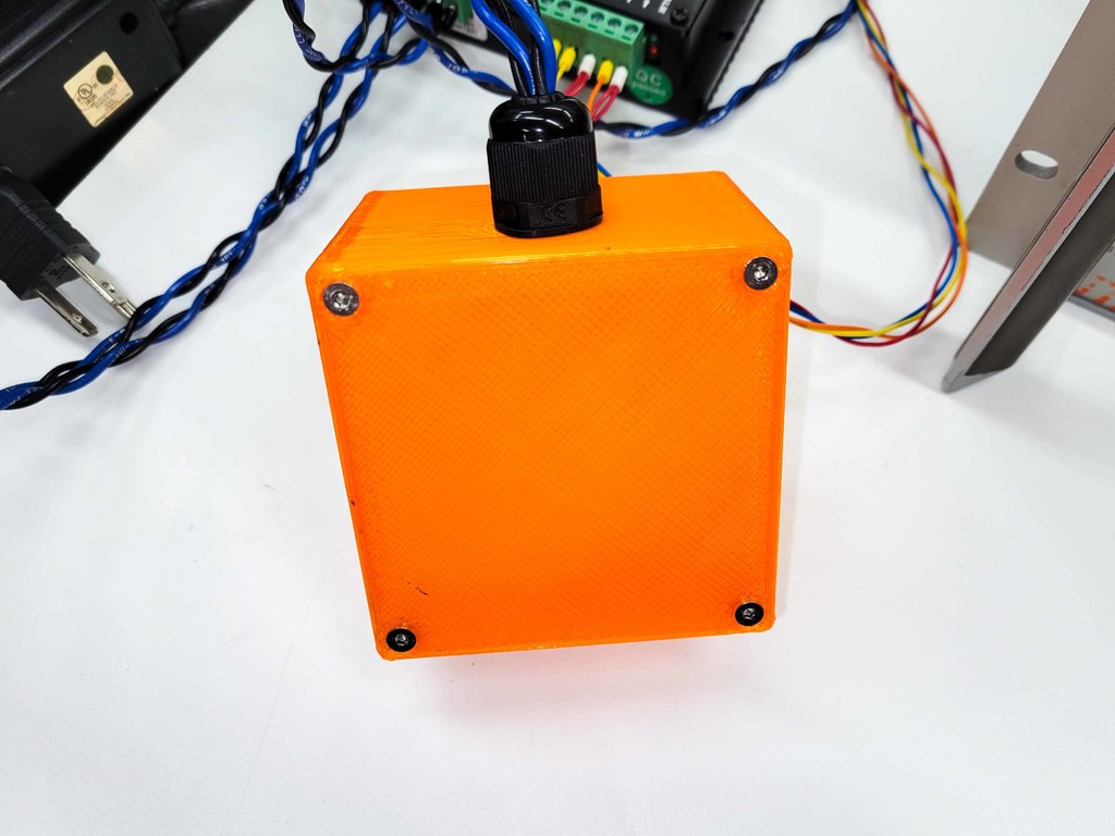 E-Stop Button Enclosure por Clough42 | Descargar modelo STL gratuito ...