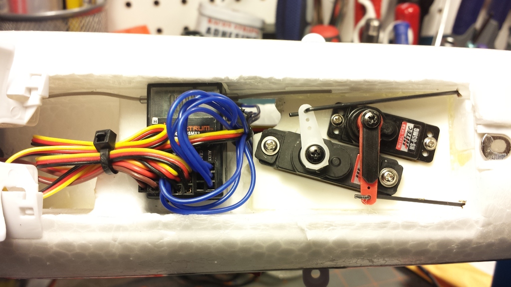 Radian Pro Servo Tray by Clough42 | Download free STL model ...