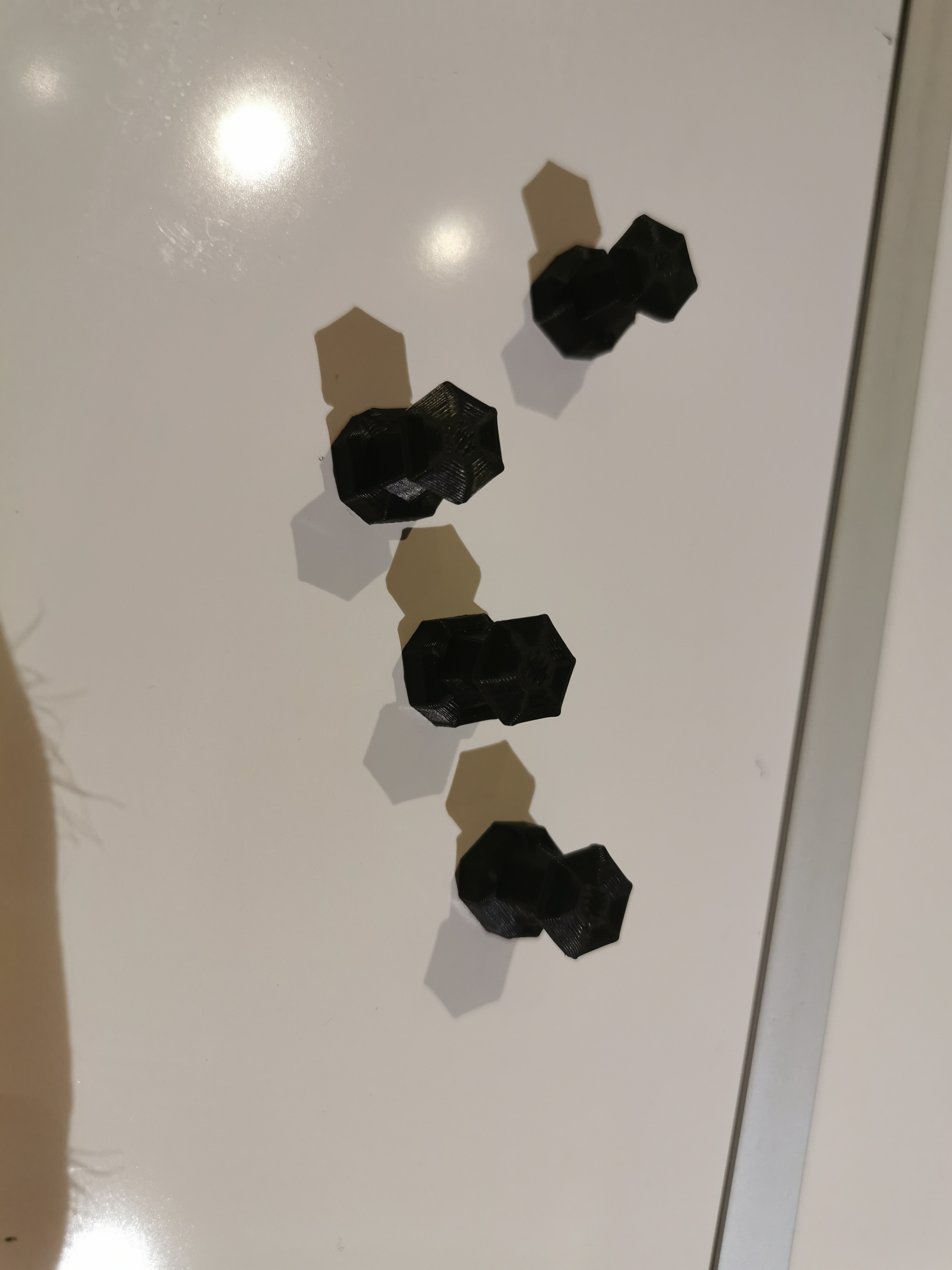Magnetic Whiteboard Pin for 8x3 Disc magnets by Elothan | Download free ...