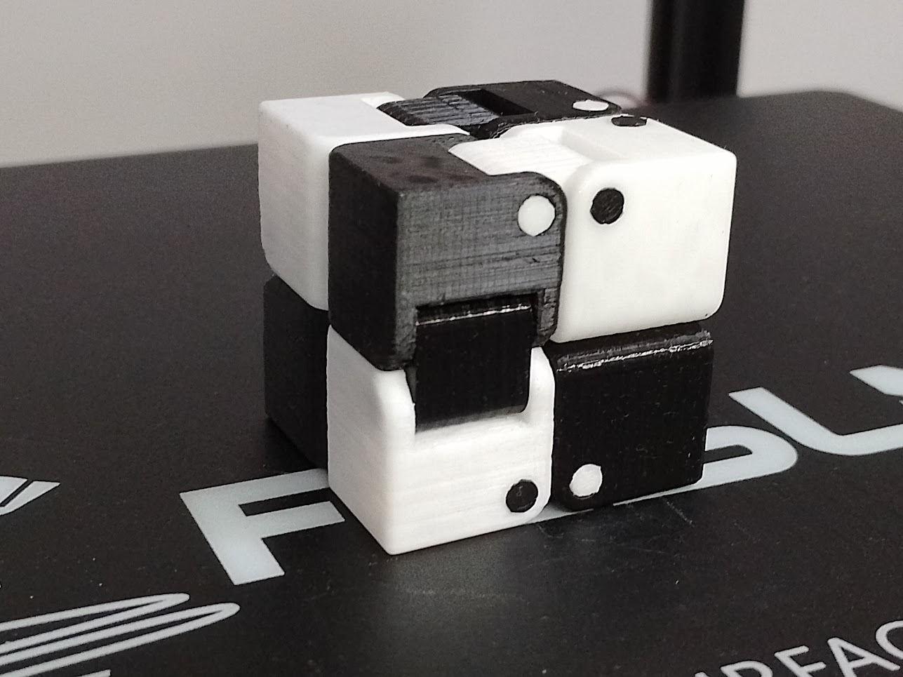 Parametric Infinity Cube Generator with Built-In Supports by ...