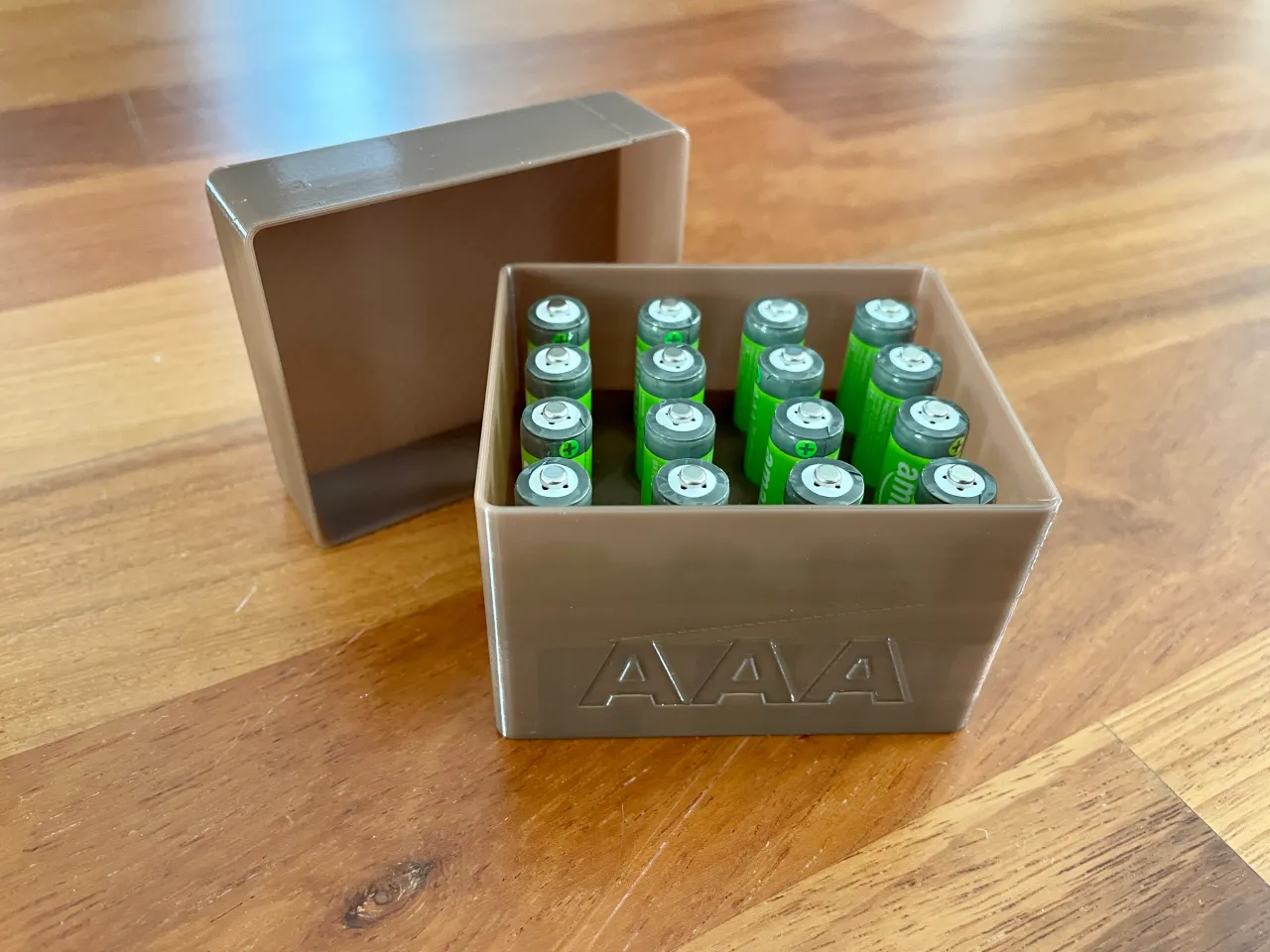 Easy Access AAA-Battery Box by Mr.(Pr)interesting | Download free STL ...
