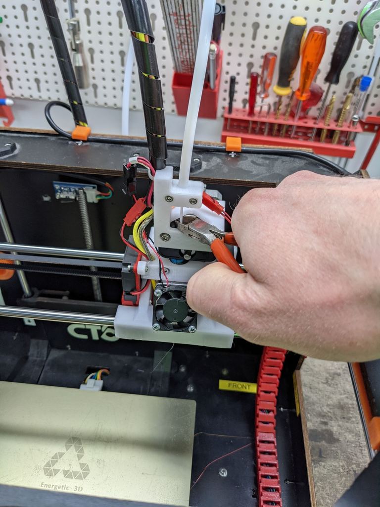CTC Bizer / Makerbot X-Axis Carriage for E3D-V6 Hotend by hegelklimbo ...