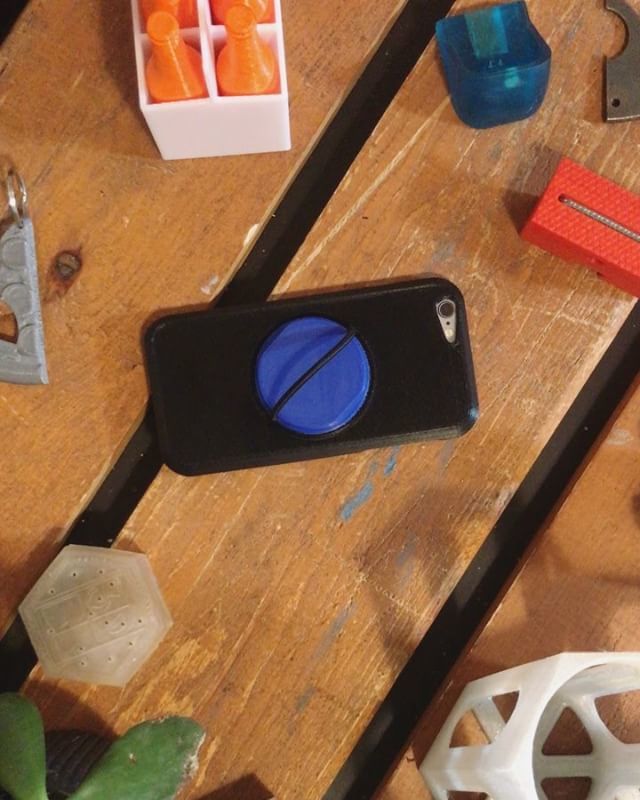 Fidget Spinner Phone Case by 3DBrooklyn | Download free STL model ...