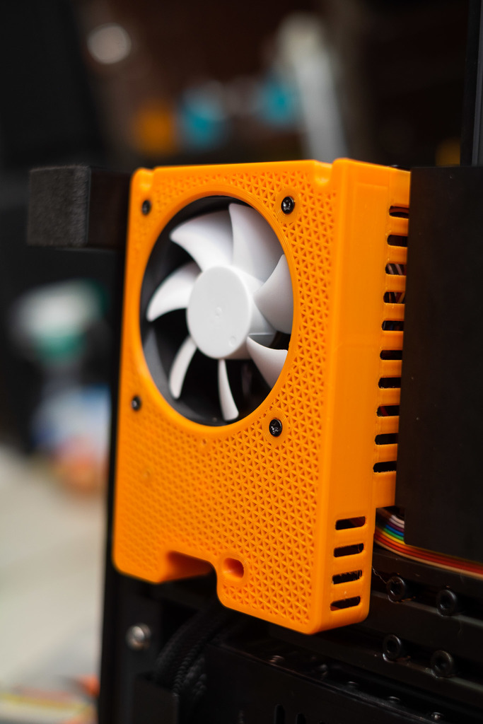 Ender 3 V2 / Pro motherboard cover for 80X25mm fan (no support ...
