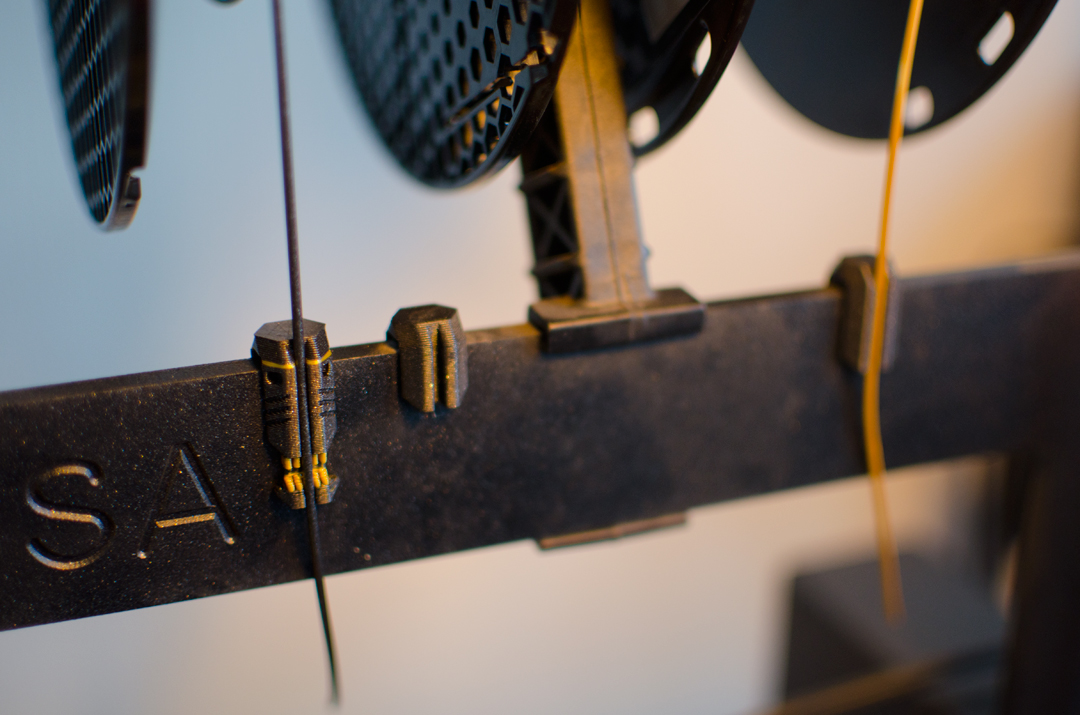 Your Color Change Buddy - dual color print filament manager by Clement ...