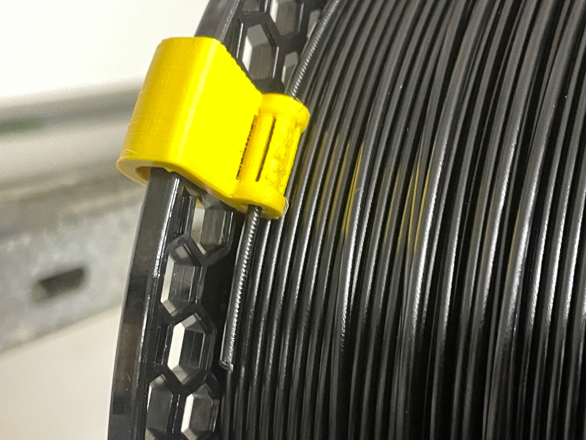 Anti Tangling Filament Clip ary-v2 by Aryser | Download free STL model ...