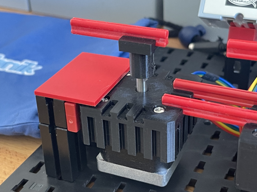 fischertechnik Grooved Block for 5 mm Shaft Nema motors by Arnoud ...