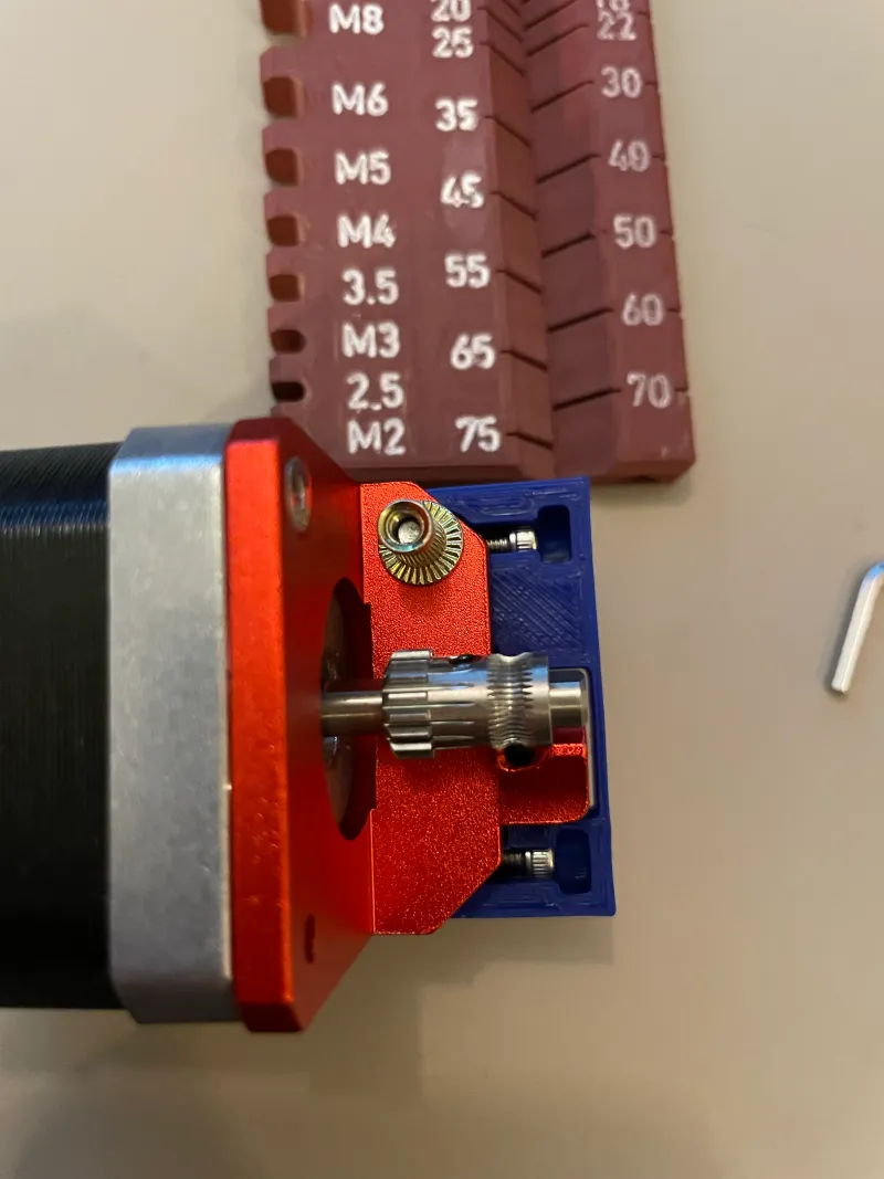 Ender 3 (Pro) Direct Drive Dual Gear Extruder Mount by R2J3D | Download ...