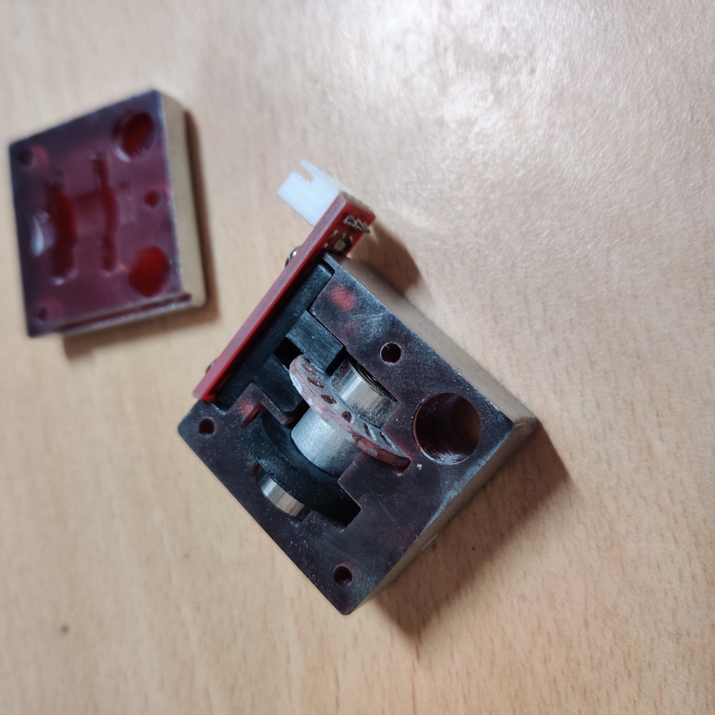 Filament Motion / Jam / run out sensor for Duet 2 Wifi by ukwebb ...