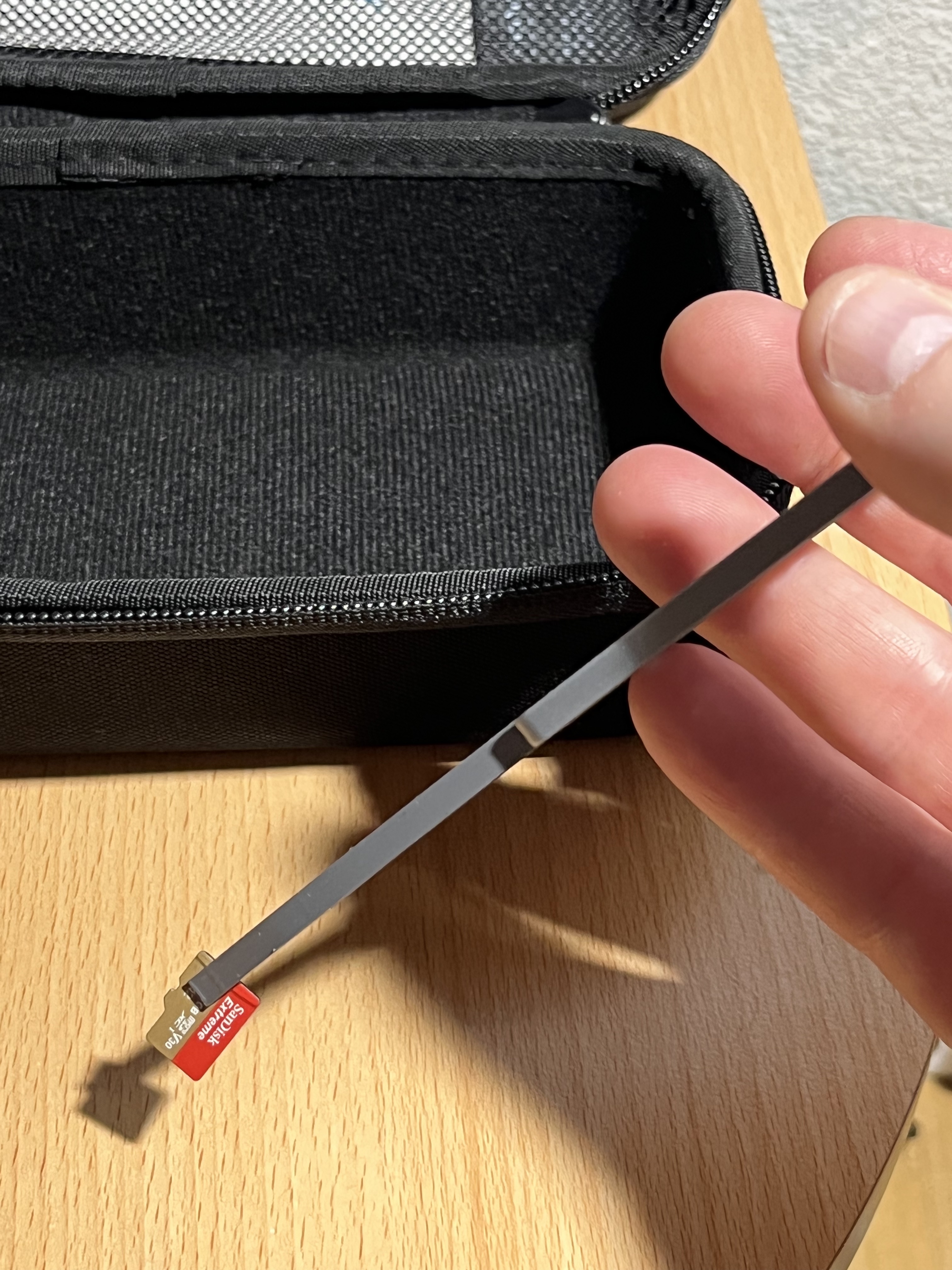 Gopro SD Card removing plier by swissmineral | Download free STL model ...