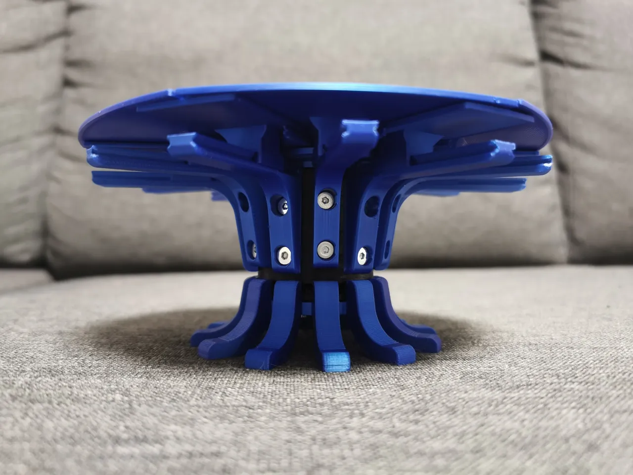Expanding rotating table by m750 | Download free STL model | Printables.com