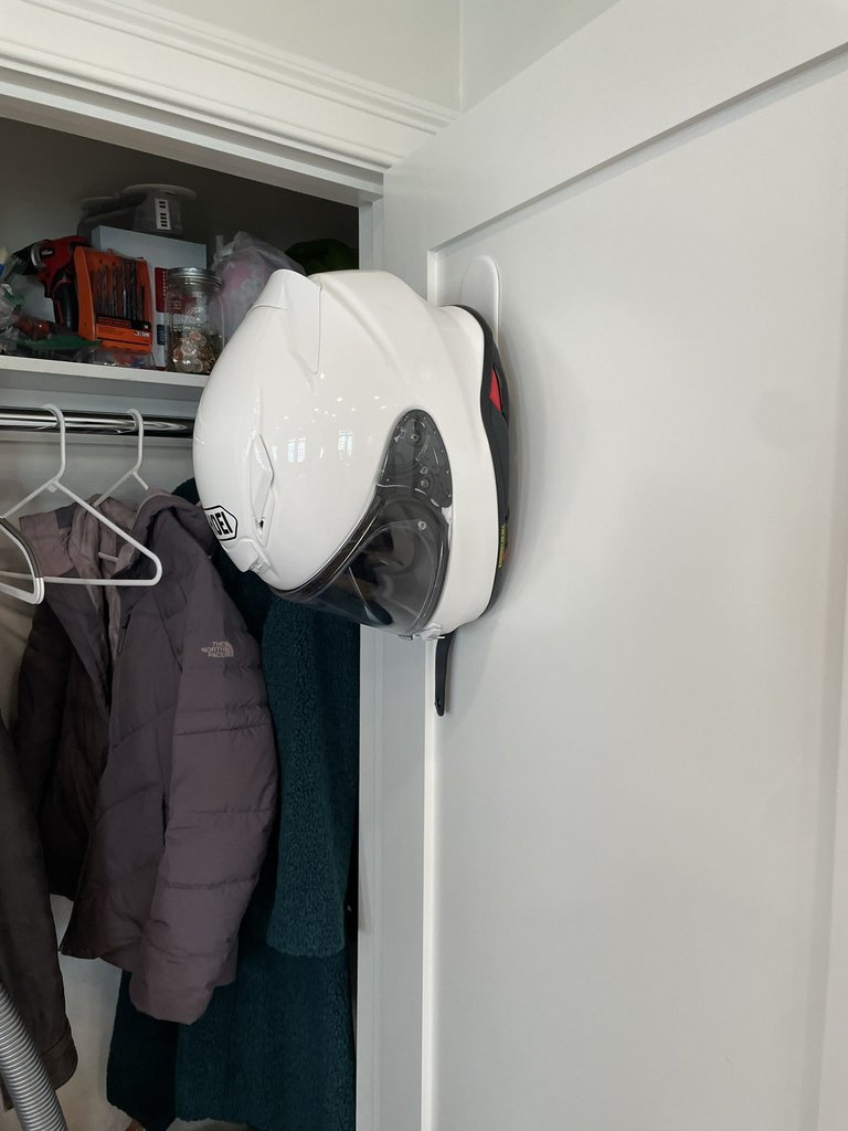 Wall-mounted Helmet Hanger by ShameBoy Advance | Download free STL ...