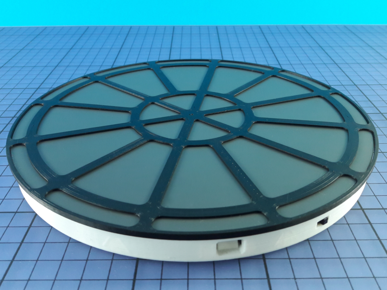 18\20cm Motorized Turntable by Volan | Download free STL model ...