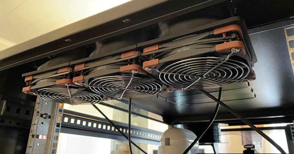 3x 120mm fan mount for TOTEN System G 19" server rack by EmanuelB ...