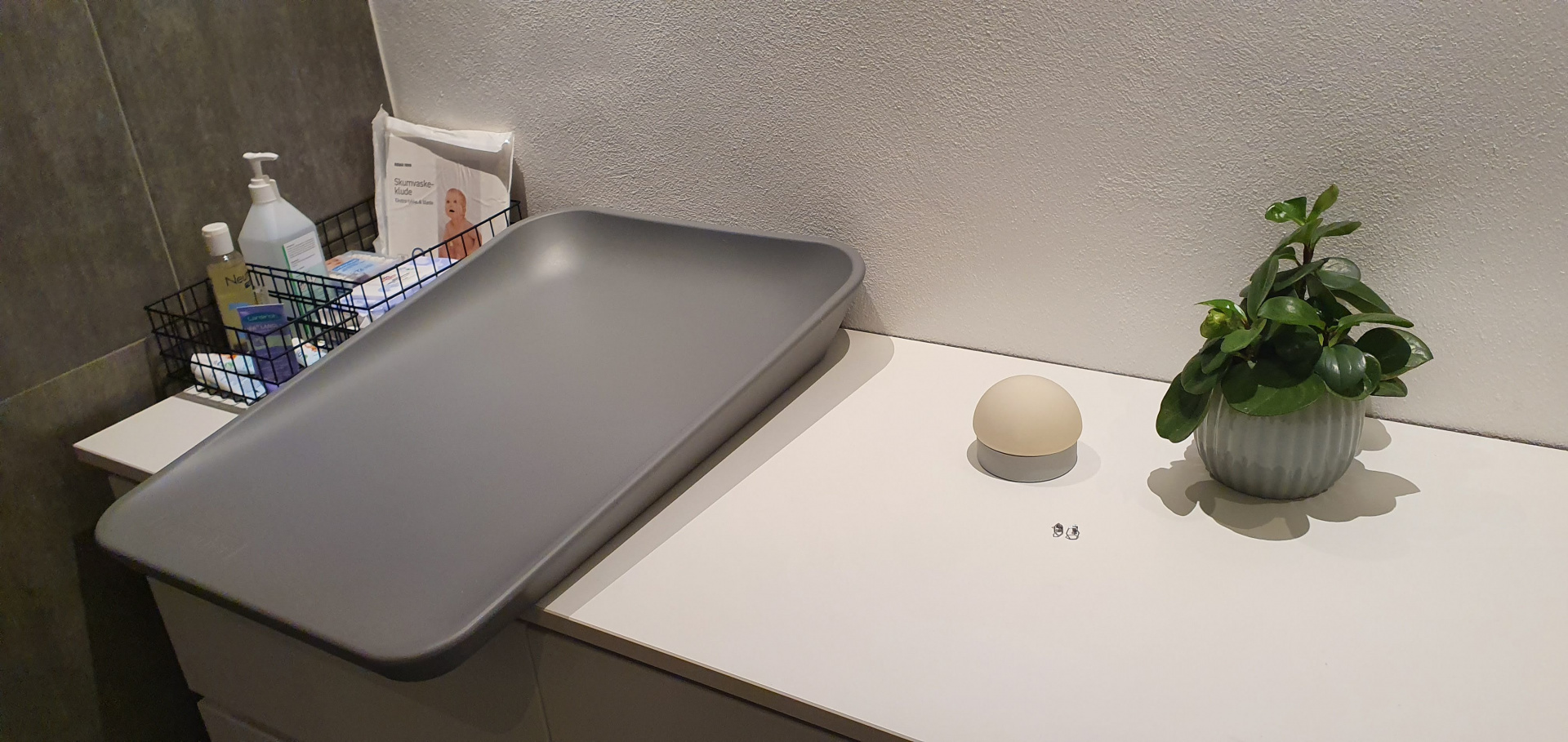 3D Printable Portable Night Light by Freecastle | Download free STL ...