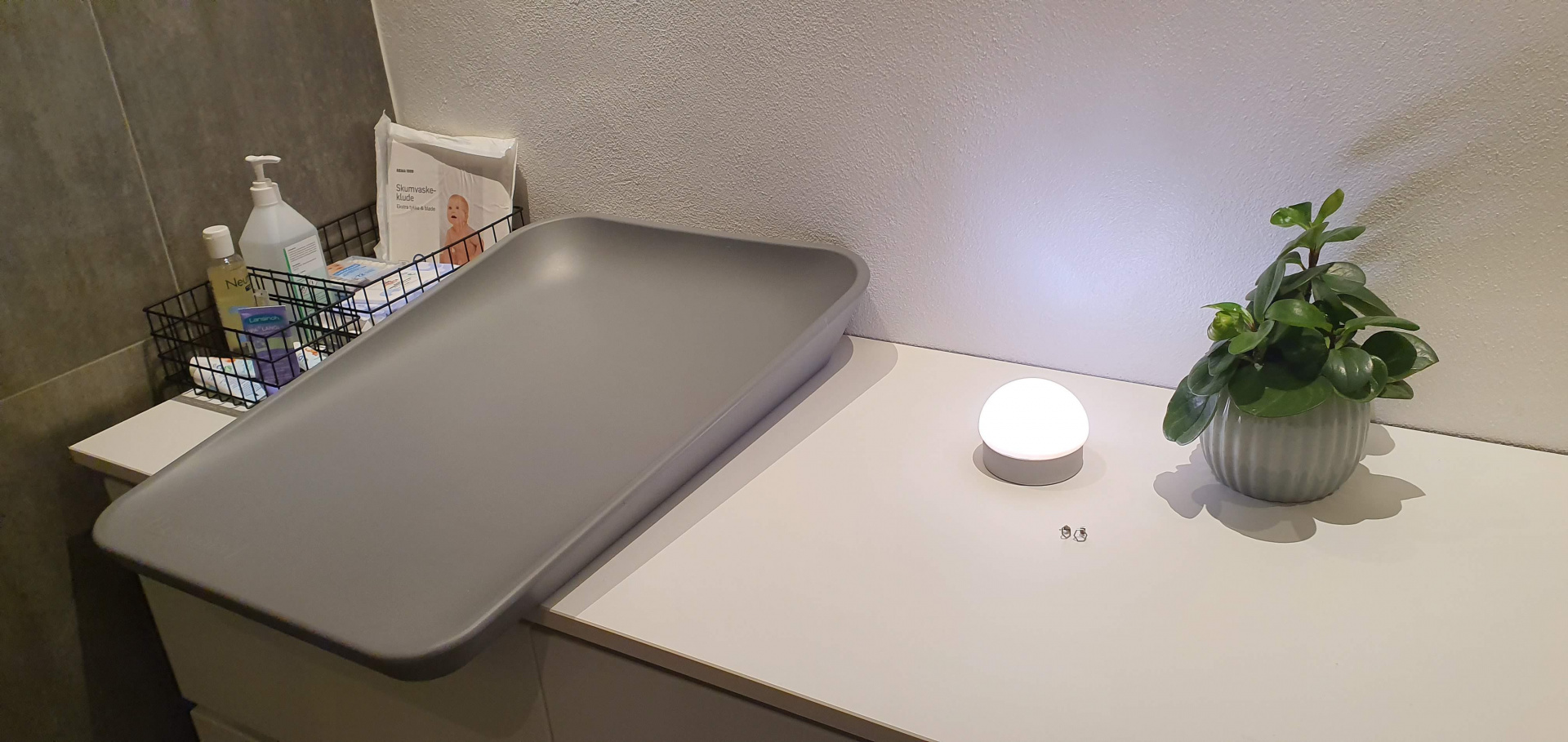3D Printable Portable Night Light by Freecastle | Download free STL ...