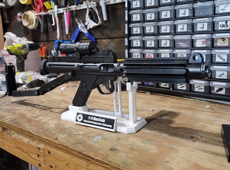 E-11 Blaster by mh319 Remixed with instructions, articulation, and bolt ...