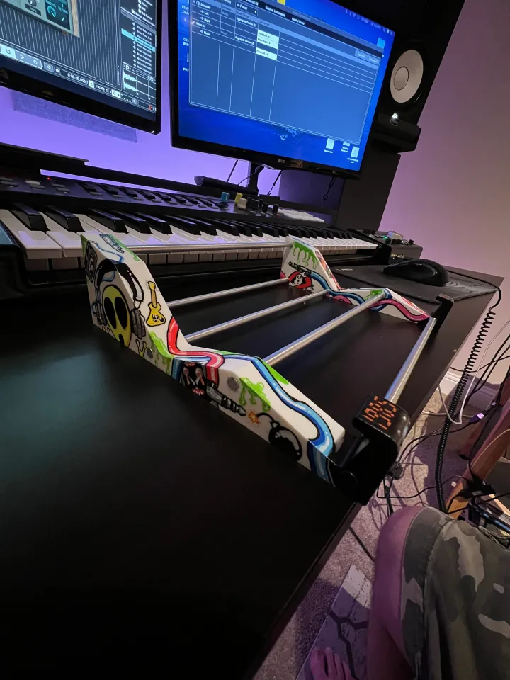 Ipad tablet drawing stand by eross | Download free STL model ...