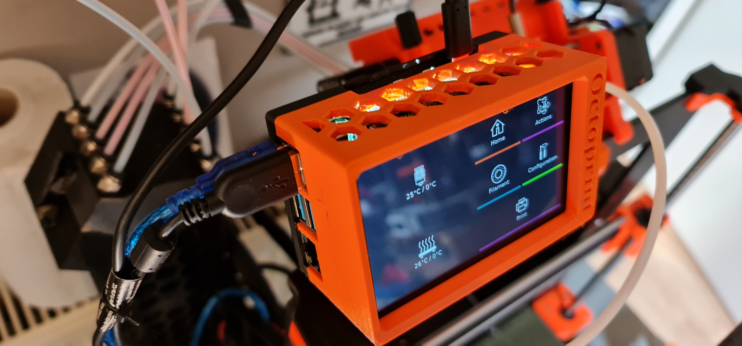 Rasberry pi 4 Hyperpixel 4.0 touch and double fans case by GerH ...