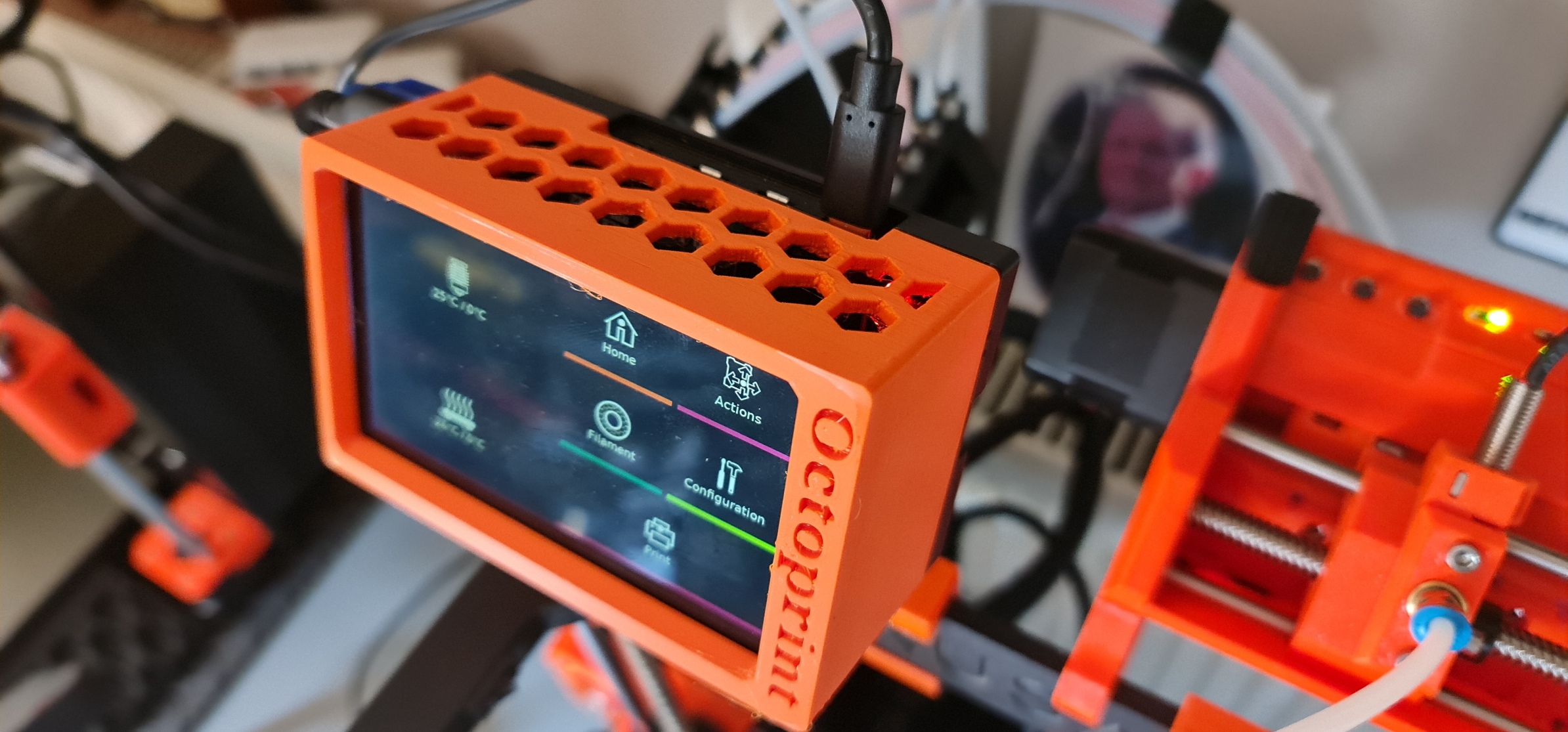 Rasberry pi 4 Hyperpixel 4.0 touch and double fans case by GerH ...