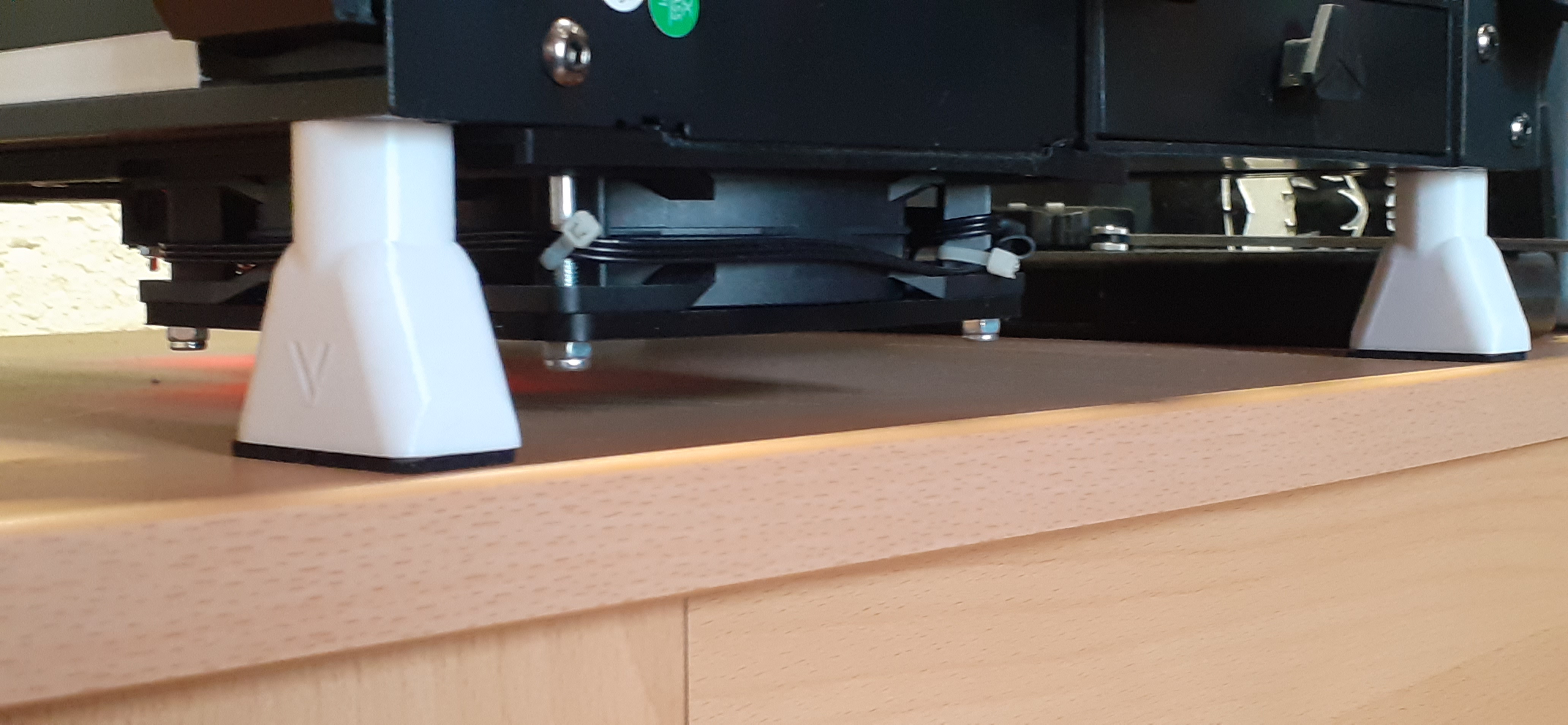 Riser feet for Anycubic Vyper 45mm (+4mm) by Norbert | Download free ...