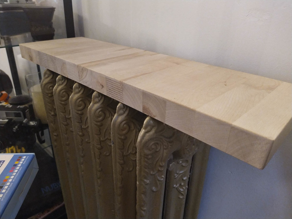 Radiator shelf bracket by Bounet | Download free STL model | Printables.com